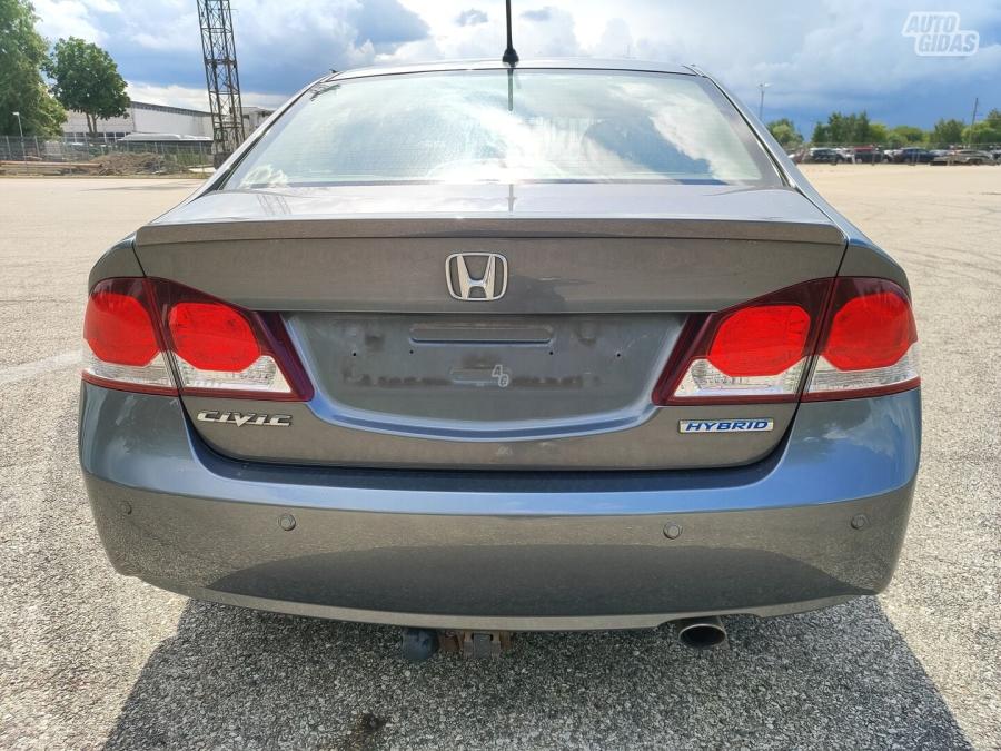 Pelēks Honda Civic 2009 Marijampole, ar dzinēja tilpumu 1.30 L un nobraukumu 183 tūkst. km par 2750 €, foto 9 vietnē AUTOMOTO.COM.LV