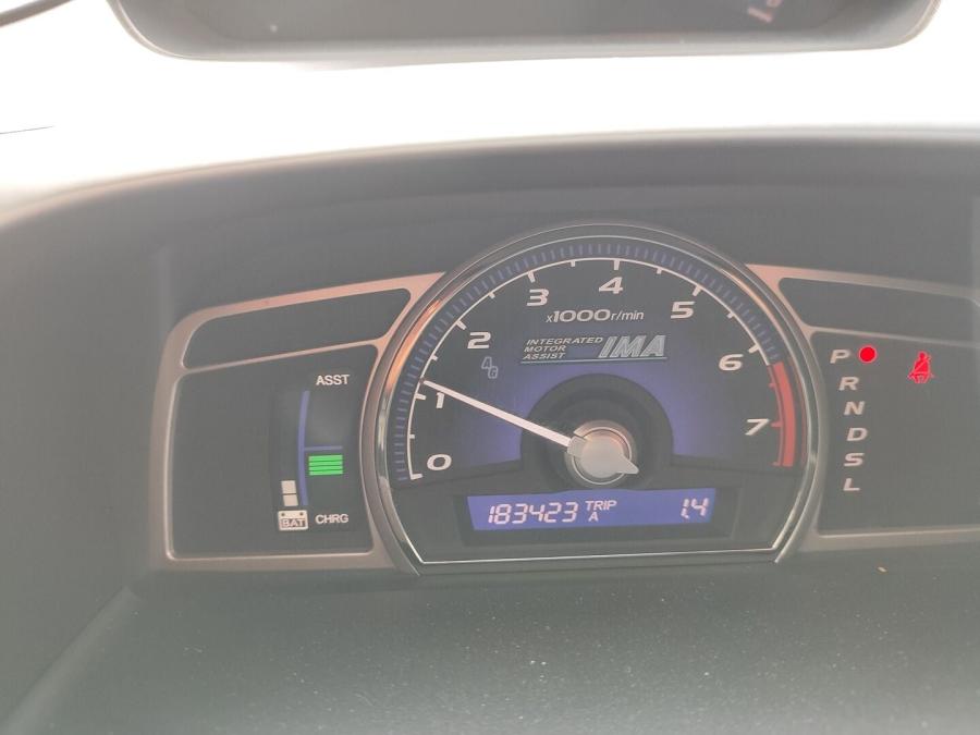 Pelēks Honda Civic 2009 Marijampole, ar dzinēja tilpumu 1.30 L un nobraukumu 183 tūkst. km par 2750 €, foto 10 vietnē AUTOMOTO.COM.LV