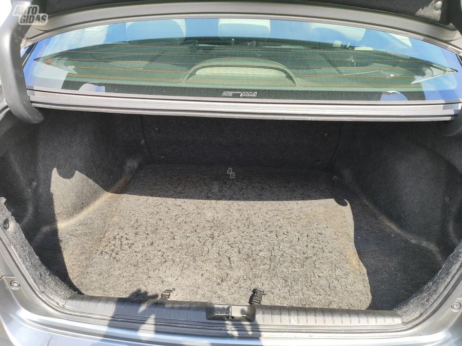 Pelēks Honda Civic 2009 Marijampole, ar dzinēja tilpumu 1.30 L un nobraukumu 183 tūkst. km par 2750 €, foto 17 vietnē AUTOMOTO.COM.LV