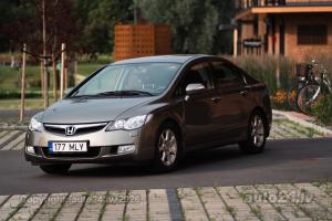 Pelēks Honda Civic 2009 Tallina, ar dzinēja tilpumu 1.80 L un nobraukumu 310 tūkst. km par 2790 €, foto  vietnē AUTOMOTO.COM.LV