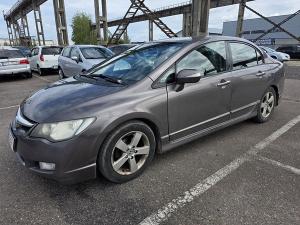 Grey Honda Civic 2009 in Tallinn, with an engine capacity of 1.30 L and mileage of 292 thousand km for 1199 €, photo 3 on AUTOMOTO.COM.LV