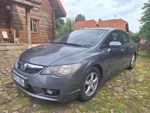 Pelēks Honda Civic 2009 Klaipėda, ar dzinēja tilpumu 1.34 L un nobraukumu 274 tūkst. km par 3200 €, foto 3 vietnē AUTOMOTO.COM.LV