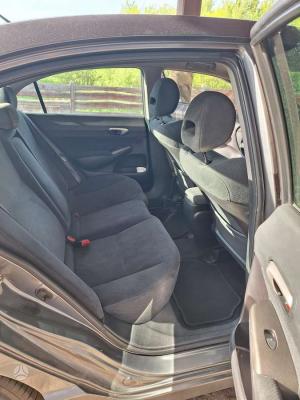 Pelēks Honda Civic 2009 Klaipėda, ar dzinēja tilpumu 1.34 L un nobraukumu 274 tūkst. km par 3200 €, foto 12 vietnē AUTOMOTO.COM.LV