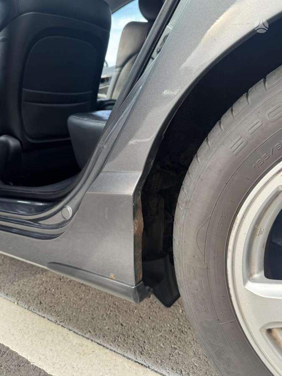 Pelēks Honda Civic 2009 Kauņa, ar dzinēja tilpumu 1.34 L un nobraukumu 255 tūkst. km par 2600 €, foto 16 vietnē AUTOMOTO.COM.LV