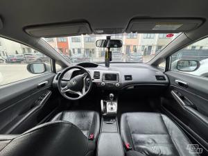 Pelēks Honda Civic 2010 Viļņa, ar dzinēja tilpumu 1.30 L un nobraukumu 270 tūkst. km par 1100 €, foto  vietnē AUTOMOTO.COM.LV