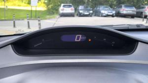 Grey Honda Civic 2010 in Vilnius, with an engine capacity of 1.40 L and mileage of 254 thousand km for 3300 €, photo 9 on AUTOMOTO.COM.LV