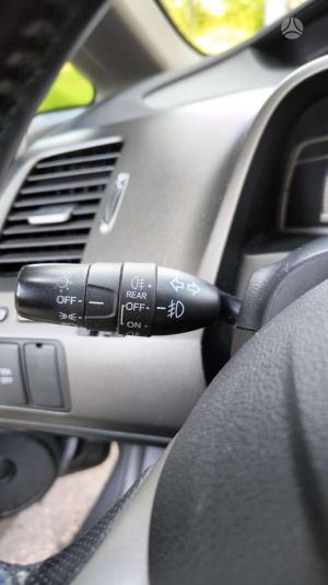 Grey Honda Civic 2010 in Vilnius, with an engine capacity of 1.40 L and mileage of 254 thousand km for 3300 €, photo 11 on AUTOMOTO.COM.LV