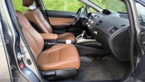 Grey Honda Civic 2010 in Vilnius, with an engine capacity of 1.40 L and mileage of 254 thousand km for 3300 €, photo 20 on AUTOMOTO.COM.LV