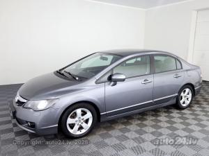 Pelēks Honda Civic 2011 Tallina, ar dzinēja tilpumu 1.80 L un nobraukumu 286 tūkst. km par 1899 €, foto 3 vietnē AUTOMOTO.COM.LV