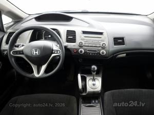 Pelēks Honda Civic 2011 Tallina, ar dzinēja tilpumu 1.80 L un nobraukumu 286 tūkst. km par 1899 €, foto 6 vietnē AUTOMOTO.COM.LV