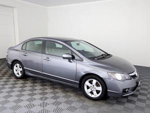 Pelēks Honda Civic 2011 Tallina, ar dzinēja tilpumu 1.80 L un nobraukumu 286 tūkst. km par 1799 €, foto  vietnē AUTOMOTO.COM.LV