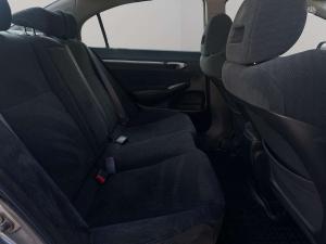 Pelēks Honda Civic 2011 Viļņa, ar dzinēja tilpumu 1.80 L un nobraukumu 206 tūkst. km par 3999 €, foto 10 vietnē AUTOMOTO.COM.LV