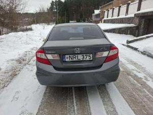 Grey Honda Civic 2012 in Vilnius, with an engine capacity of 1.80 L and mileage of 184 thousand km for 5200 €, photo 6 on AUTOMOTO.COM.LV