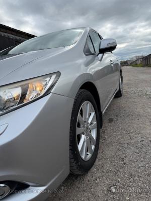 Grey Honda Civic 2012 in Narva, with an engine capacity of 1.80 L and mileage of 144 thousand km for 7000 €, photo 4 on AUTOMOTO.COM.LV