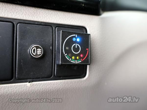 Pelēks Honda Civic 2013 Tallina, ar dzinēja tilpumu 1.80 L un nobraukumu 277 tūkst. km par 2499 €, foto 8 vietnē AUTOMOTO.COM.LV