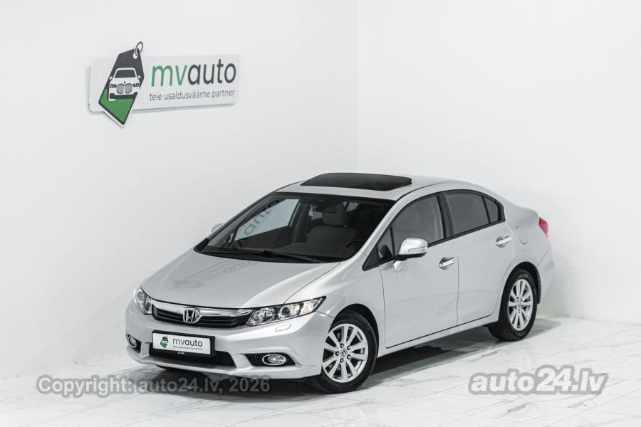 Grey Honda Civic 2013 in Tallinn, with an engine capacity of 1.80 L and mileage of 157 thousand km for 6990 €, photo 1 on AUTOMOTO.COM.LV