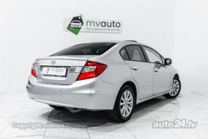 Grey Honda Civic 2013 in Tallinn, with an engine capacity of 1.80 L and mileage of 157 thousand km for 6990 €, photo 9 on AUTOMOTO.COM.LV