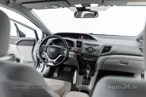 Grey Honda Civic 2013 in Tallinn, with an engine capacity of 1.80 L and mileage of 157 thousand km for 6990 €, photo 16 on AUTOMOTO.COM.LV