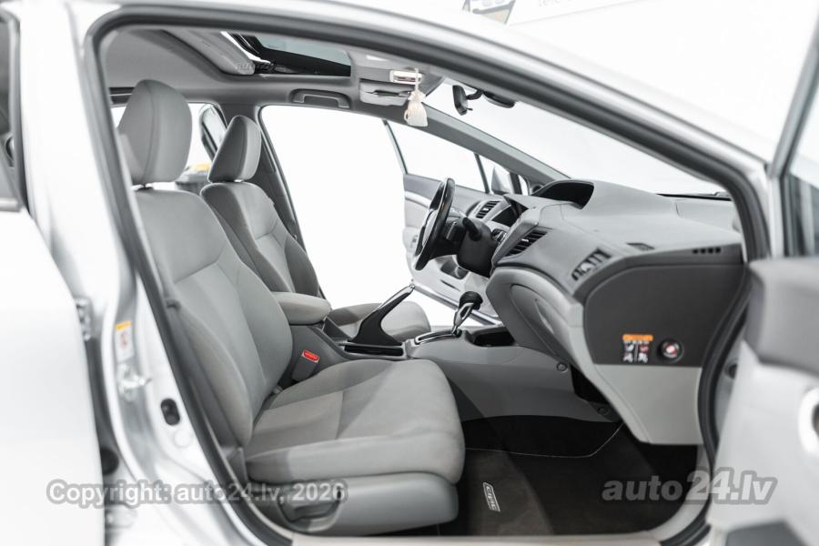 Grey Honda Civic 2013 in Tallinn, with an engine capacity of 1.80 L and mileage of 157 thousand km for 6990 €, photo 17 on AUTOMOTO.COM.LV