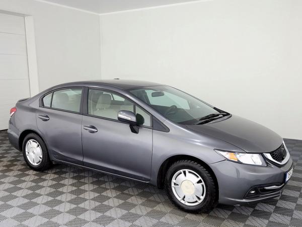 Grey Honda Civic 2013 in Tallinn, with an engine capacity of 1.80 L and mileage of 277 thousand km for 2099 €, photo 9 on AUTOMOTO.COM.LV