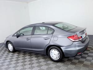 Grey Honda Civic 2013 in Tallinn, with an engine capacity of 1.80 L and mileage of 277 thousand km for 2099 €, photo 13 on AUTOMOTO.COM.LV