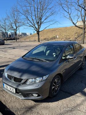 Pelēks Honda Civic 2014 Tallina, ar dzinēja tilpumu 1.80 L un nobraukumu 153 tūkst. km par 7800 €, foto  vietnē AUTOMOTO.COM.LV