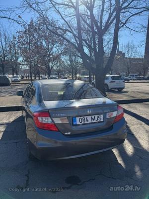 Pelēks Honda Civic 2014 Tallina, ar dzinēja tilpumu 1.80 L un nobraukumu 153 tūkst. km par 7800 €, foto 4 vietnē AUTOMOTO.COM.LV