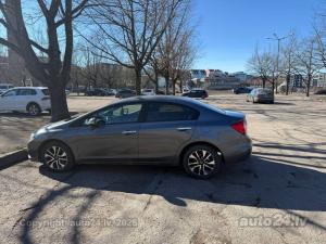Pelēks Honda Civic 2014 Tallina, ar dzinēja tilpumu 1.80 L un nobraukumu 153 tūkst. km par 7800 €, foto 16 vietnē AUTOMOTO.COM.LV