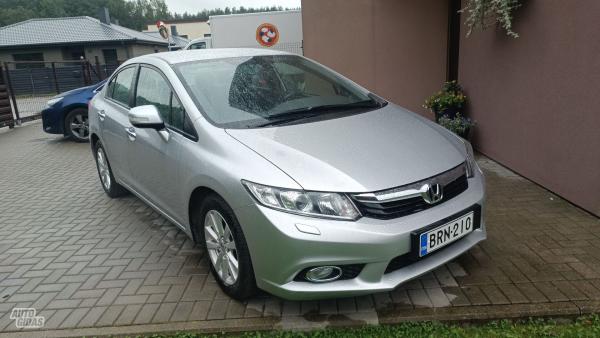 Pelēks Honda Civic 2014 Kauņa, ar dzinēja tilpumu 1.80 L un nobraukumu 95 tūkst. km par 7500 €, foto 1 vietnē AUTOMOTO.COM.LV