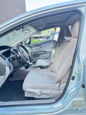 Pelēks Honda Civic 2014 Tallina, ar dzinēja tilpumu 1.80 L un nobraukumu 153 tūkst. km par 7500 €, foto 13 vietnē AUTOMOTO.COM.LV