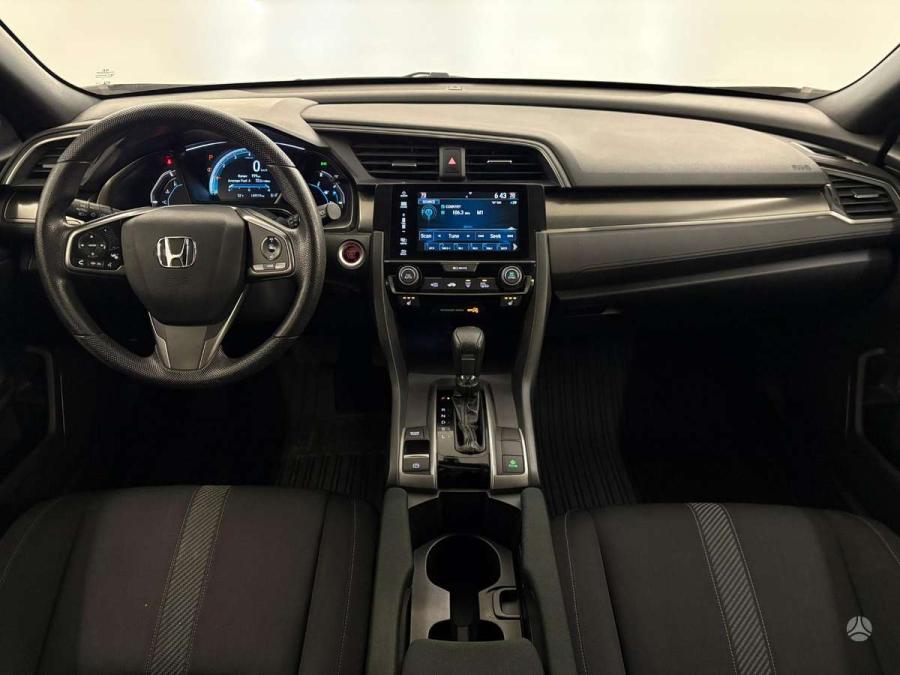 Grey Honda Civic 2017 in Marijampole, with an engine capacity of 1.50 L and mileage of 149 thousand km for 9650 €, photo 16 on AUTOMOTO.COM.LV