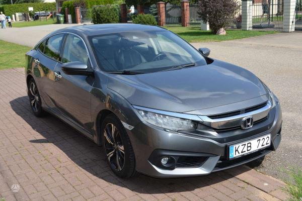 Grey Honda Civic 2018 in Vilnius, with an engine capacity of 1.50 L and mileage of 164 thousand km for 12000 €, photo 6 on AUTOMOTO.COM.LV