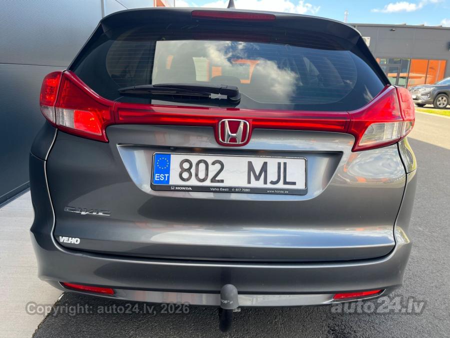 Grey Honda Civic 2014 in Kuressaare, with an engine capacity of 1.80 L and mileage of 121 thousand km for 8390 €, photo 6 on AUTOMOTO.COM.LV