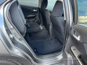 Grey Honda Civic 2014 in Kuressaare, with an engine capacity of 1.80 L and mileage of 121 thousand km for 8390 €, photo 14 on AUTOMOTO.COM.LV