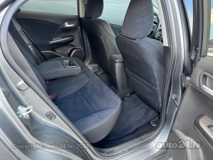 Grey Honda Civic 2014 in Kuressaare, with an engine capacity of 1.80 L and mileage of 121 thousand km for 8390 €, photo 15 on AUTOMOTO.COM.LV