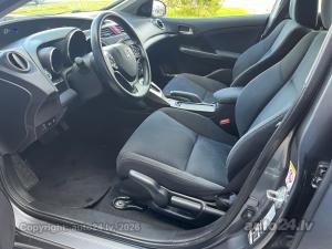 Pelēks Honda Civic 2014 Kuresāre, ar dzinēja tilpumu 1.80 L un nobraukumu 121 tūkst. km par 8190 €, foto 10 vietnē AUTOMOTO.COM.LV