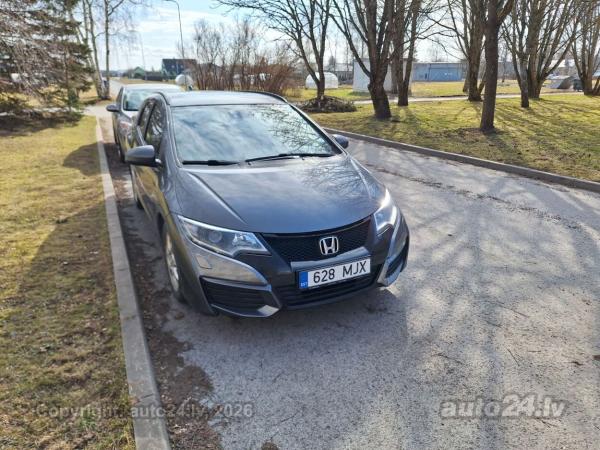 Pelēks Honda Civic 2015 Tallina, ar dzinēja tilpumu 1.80 L un nobraukumu 193 tūkst. km par 8200 €, foto 2 vietnē AUTOMOTO.COM.LV