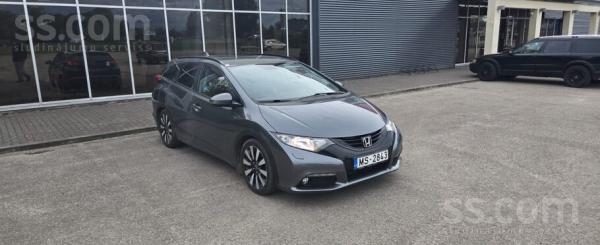 Grey Honda Civic 2015 in Jekabpils, with an engine capacity of 1.80 L and mileage of 169 thousand km for 8800 €, photo 1 on AUTOMOTO.COM.LV