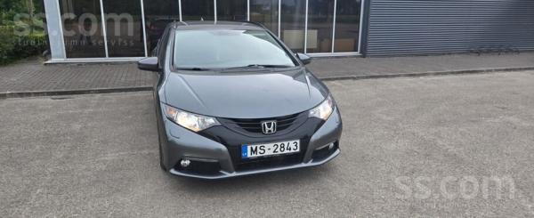Grey Honda Civic 2015 in Jekabpils, with an engine capacity of 1.80 L and mileage of 169 thousand km for 8800 €, photo 2 on AUTOMOTO.COM.LV