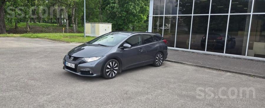 Grey Honda Civic 2015 in Jekabpils, with an engine capacity of 1.80 L and mileage of 169 thousand km for 8800 €, photo 4 on AUTOMOTO.COM.LV