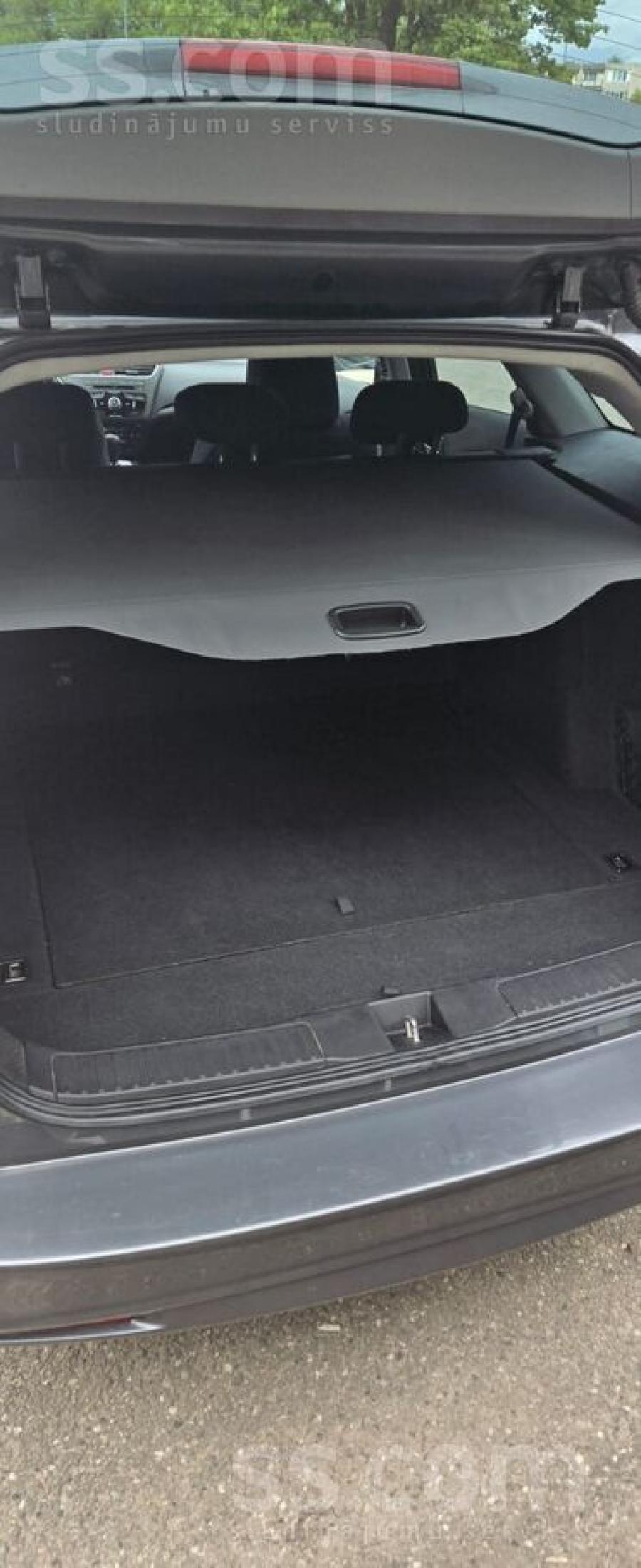 Grey Honda Civic 2015 in Jekabpils, with an engine capacity of 1.80 L and mileage of 169 thousand km for 8800 €, photo 18 on AUTOMOTO.COM.LV