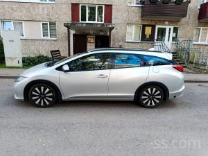 Pelēks Honda Civic 2015 Daugavpils, ar dzinēja tilpumu 1.80 L un nobraukumu 170 tūkst. km par 8900 €, foto 3 vietnē AUTOMOTO.COM.LV