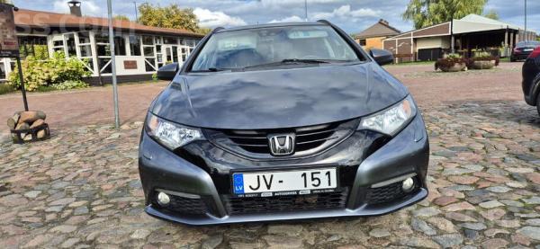 Pelēks Honda Civic 2015 Kuldīga, ar dzinēja tilpumu 1.80 L un nobraukumu 298 tūkst. km par 5500 €, foto 4 vietnē AUTOMOTO.COM.LV