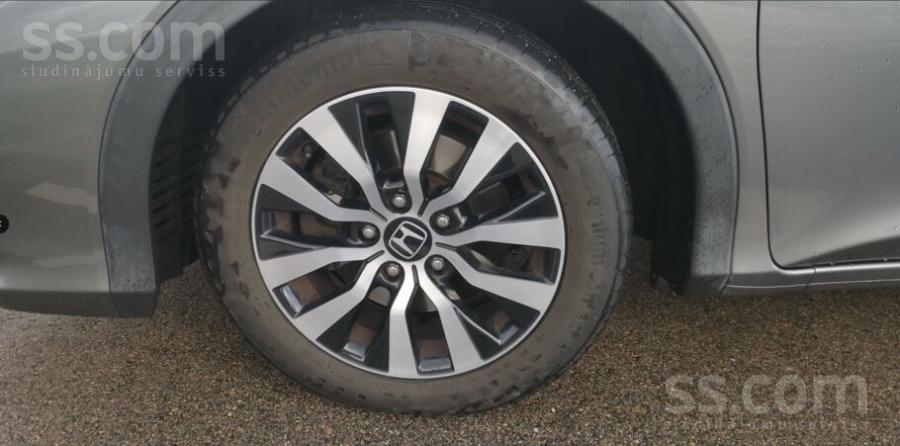 Pelēks Honda Civic 2015 Rīga, ar dzinēja tilpumu 1.60 L un nobraukumu 192 tūkst. km par 7300 €, foto 3 vietnē AUTOMOTO.COM.LV