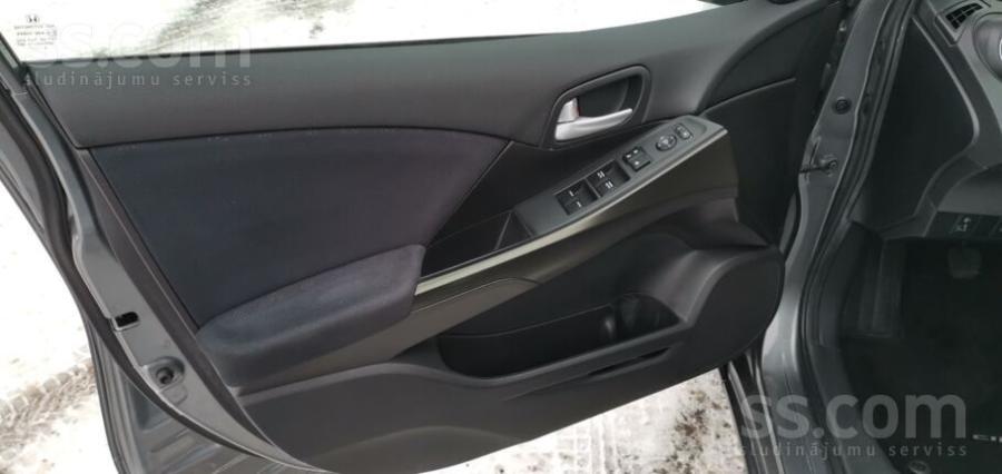 Pelēks Honda Civic 2015 Rīga, ar dzinēja tilpumu 1.60 L un nobraukumu 192 tūkst. km par 7300 €, foto 12 vietnē AUTOMOTO.COM.LV