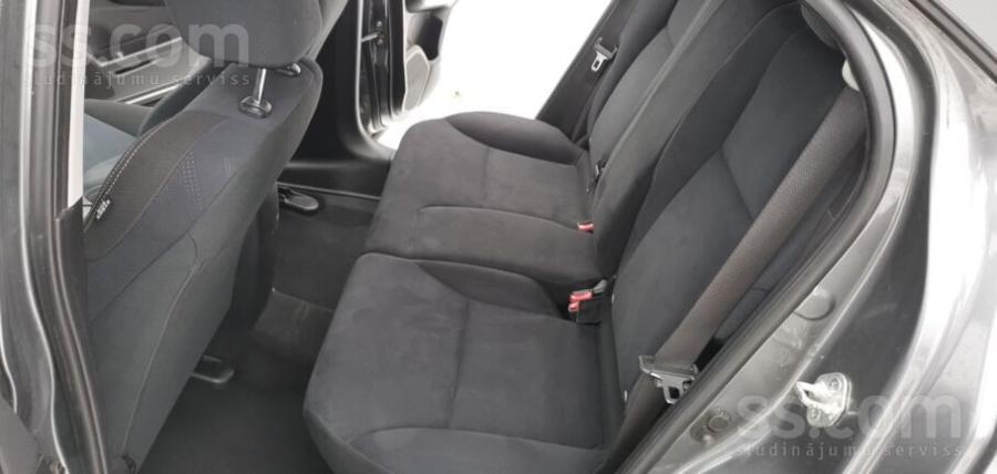 Pelēks Honda Civic 2015 Rīga, ar dzinēja tilpumu 1.60 L un nobraukumu 192 tūkst. km par 7300 €, foto 14 vietnē AUTOMOTO.COM.LV
