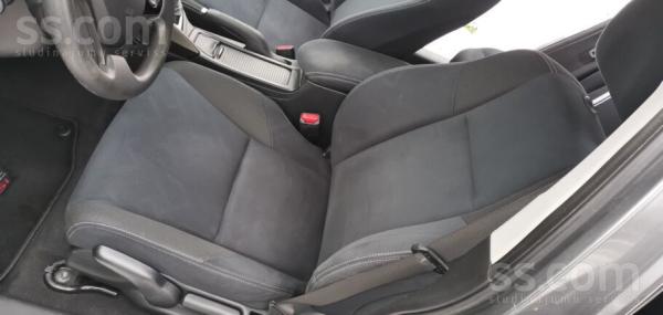 Honda Civic 2015 Rīga vietnē Pelēks Honda Civic 2015 Rīga, ar dzinēja tilpumu 1.60 L un nobraukumu 192 tūkst. km par 7300 €, foto 10 vietnē AUTOMOTO.COM.LV