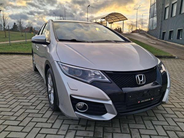 Pelēks Honda Civic 2016 Radviliškis, ar dzinēja tilpumu 1.60 L un nobraukumu 210 tūkst. km par 5850 €, foto 2 vietnē AUTOMOTO.COM.LV