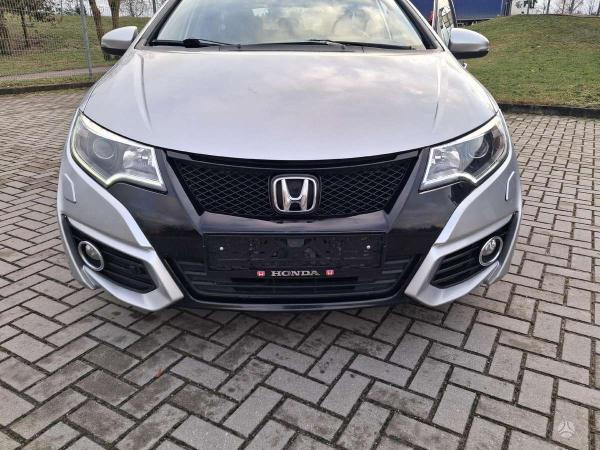Pelēks Honda Civic 2016 Radviliškis, ar dzinēja tilpumu 1.60 L un nobraukumu 210 tūkst. km par 5850 €, foto 4 vietnē AUTOMOTO.COM.LV