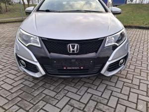 Pelēks Honda Civic 2016 Radviliškis, ar dzinēja tilpumu 1.60 L un nobraukumu 210 tūkst. km par 5850 €, foto 4 vietnē AUTOMOTO.COM.LV